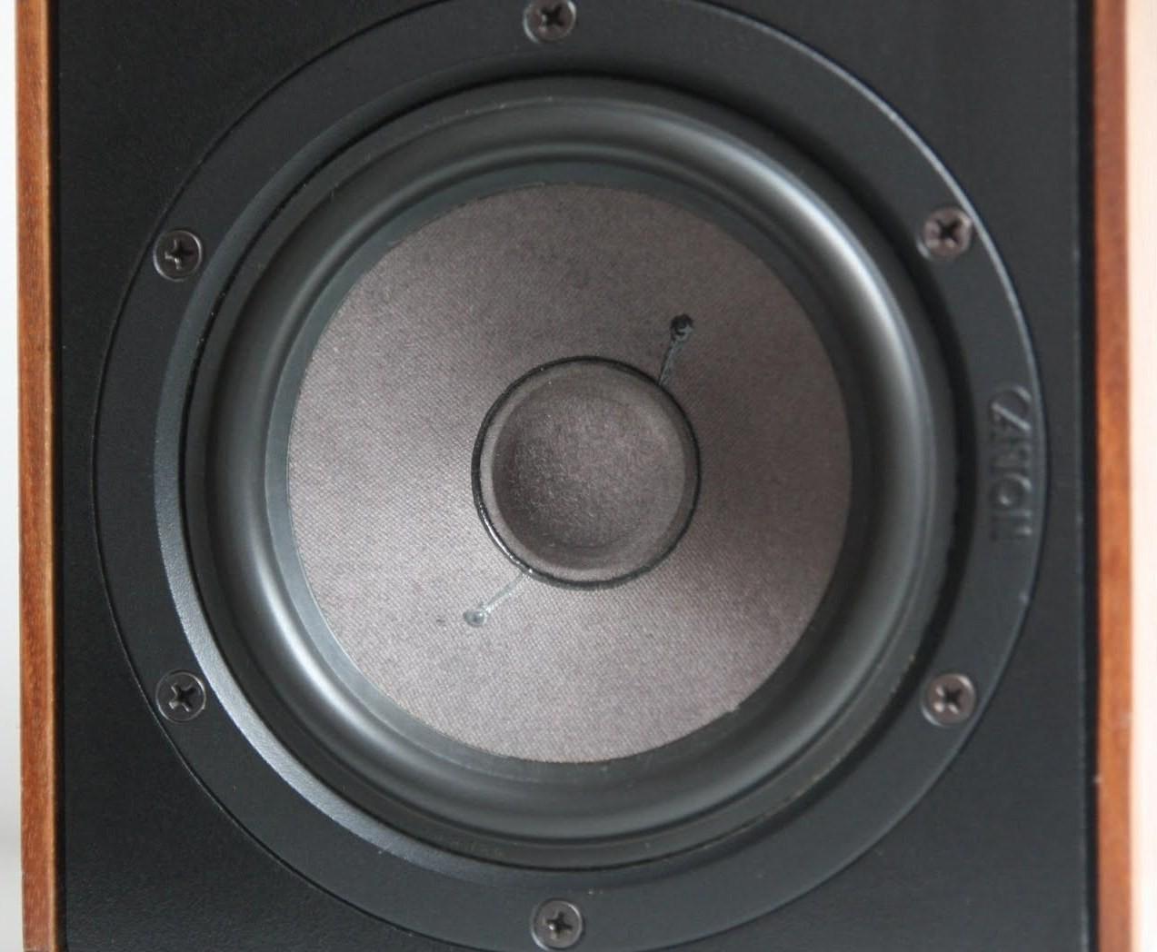 Canton GLE 40